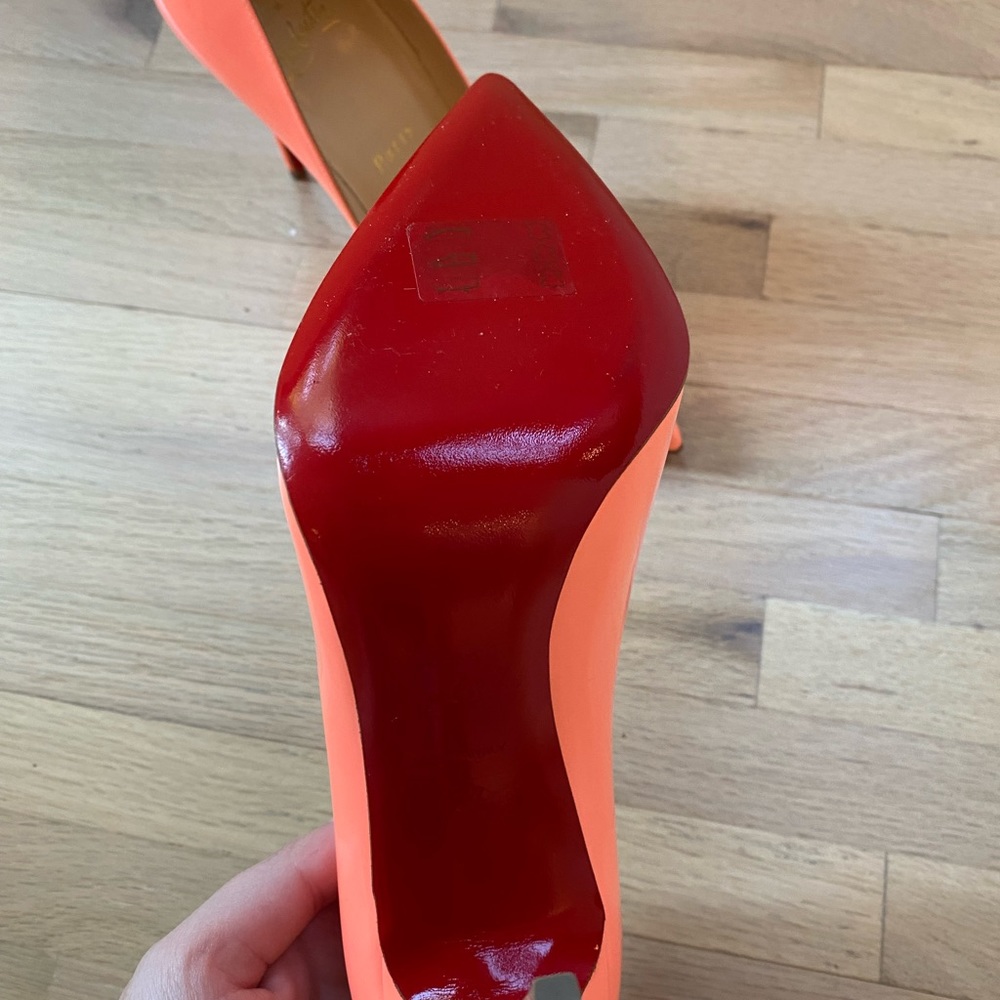 Brand New Louboutin Flamingo Pink Pumps Size 37 - Gem
